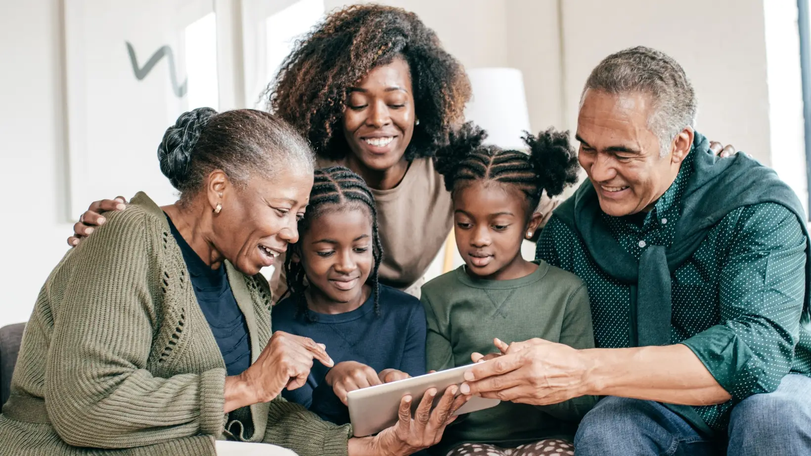 The Role of Extended Family in Co-Parenting: Setting Healthy Boundaries ...